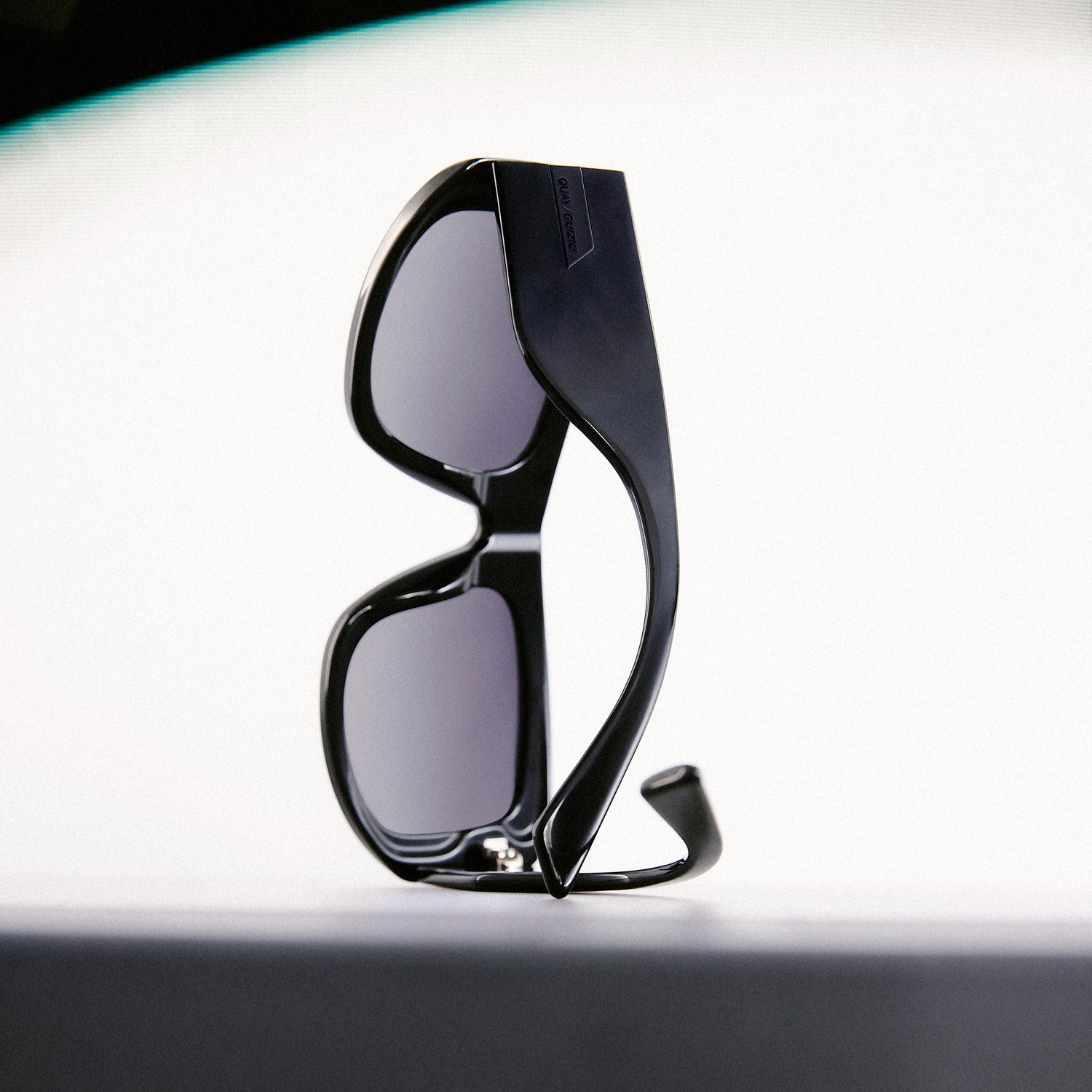 UNIFORM Oversized Square Sunglasses – Quay